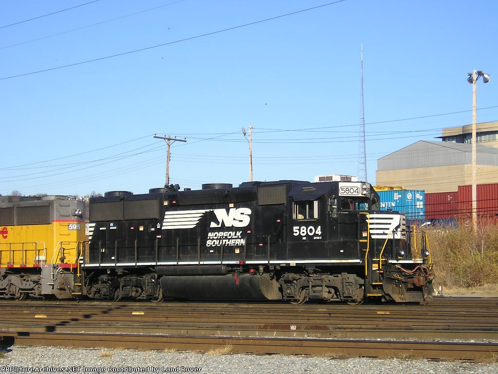 NS 5804 At NS Guest St